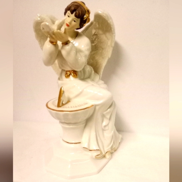 Owella | Art | Owell China Angel Holding Dove On Sundial Porcelain ...